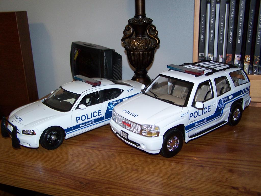 SPVM police car - DiecastSociety.com